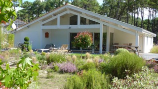 New chalets at Euronat, naturist resort on the Atlantic coast