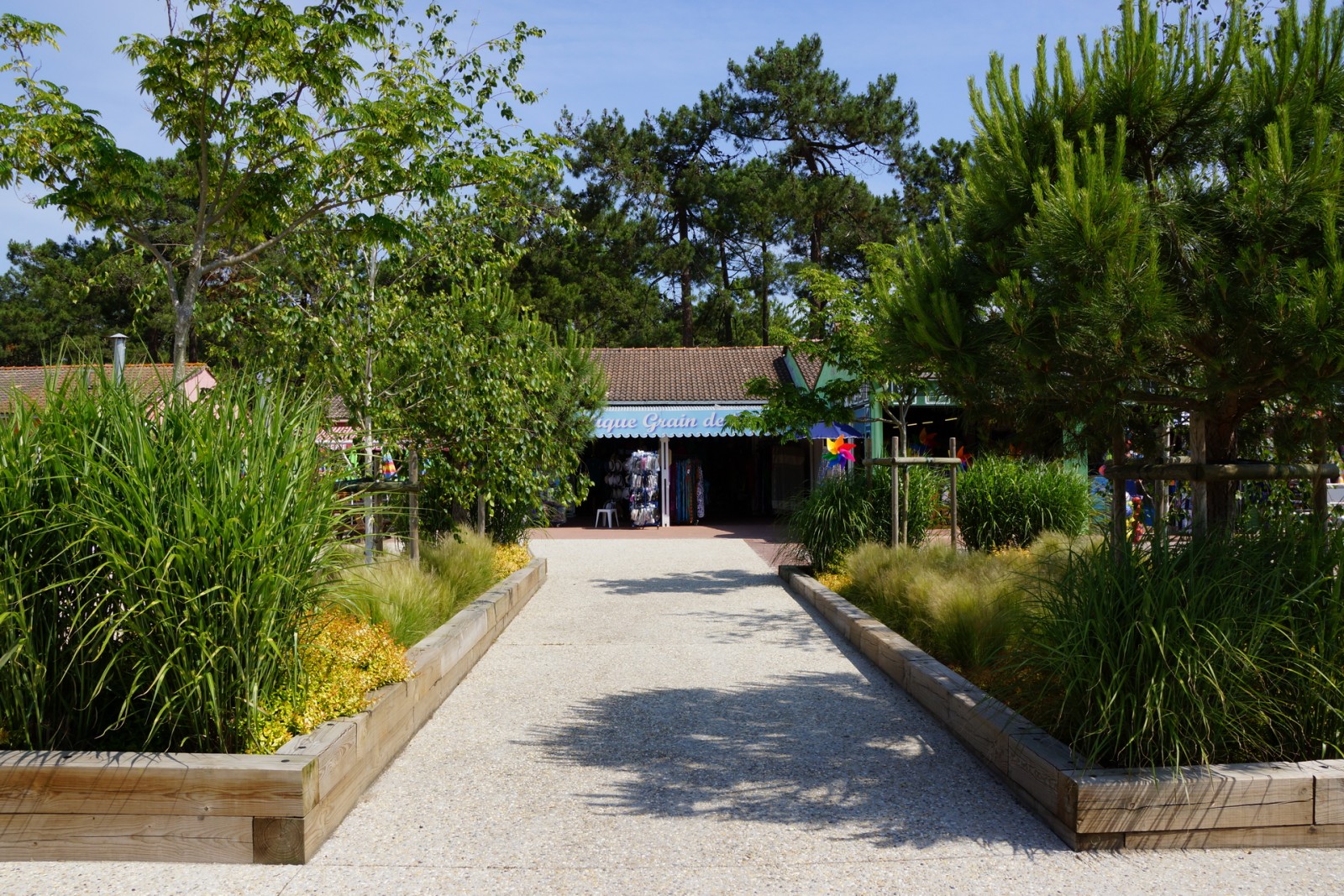 Le plus grand village naturiste en France, au bord de l'océan